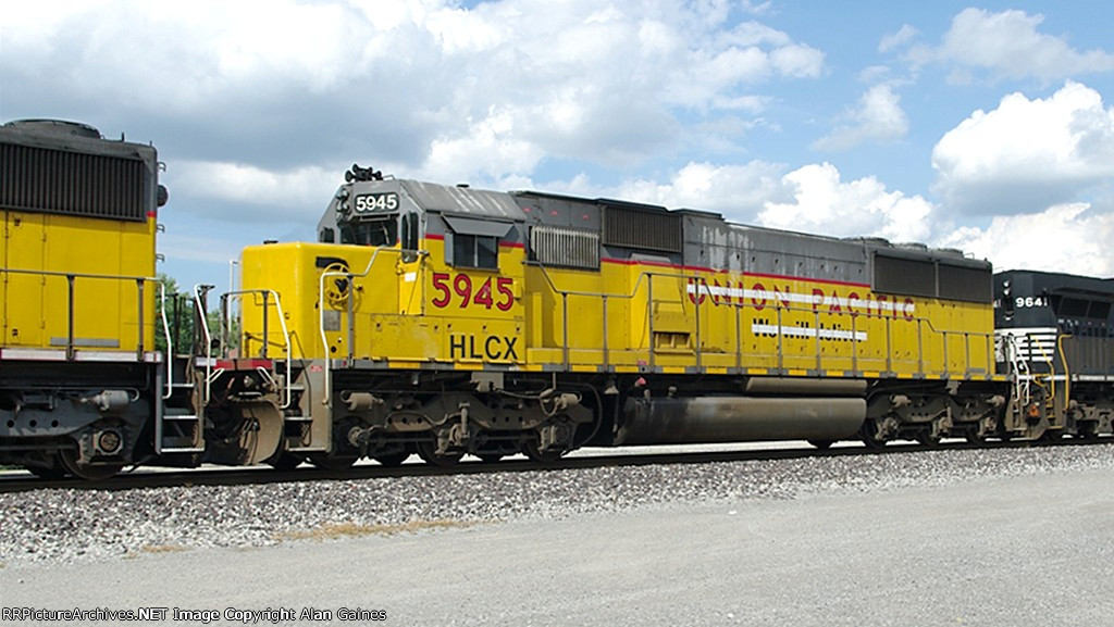 HLCX SD60 5945